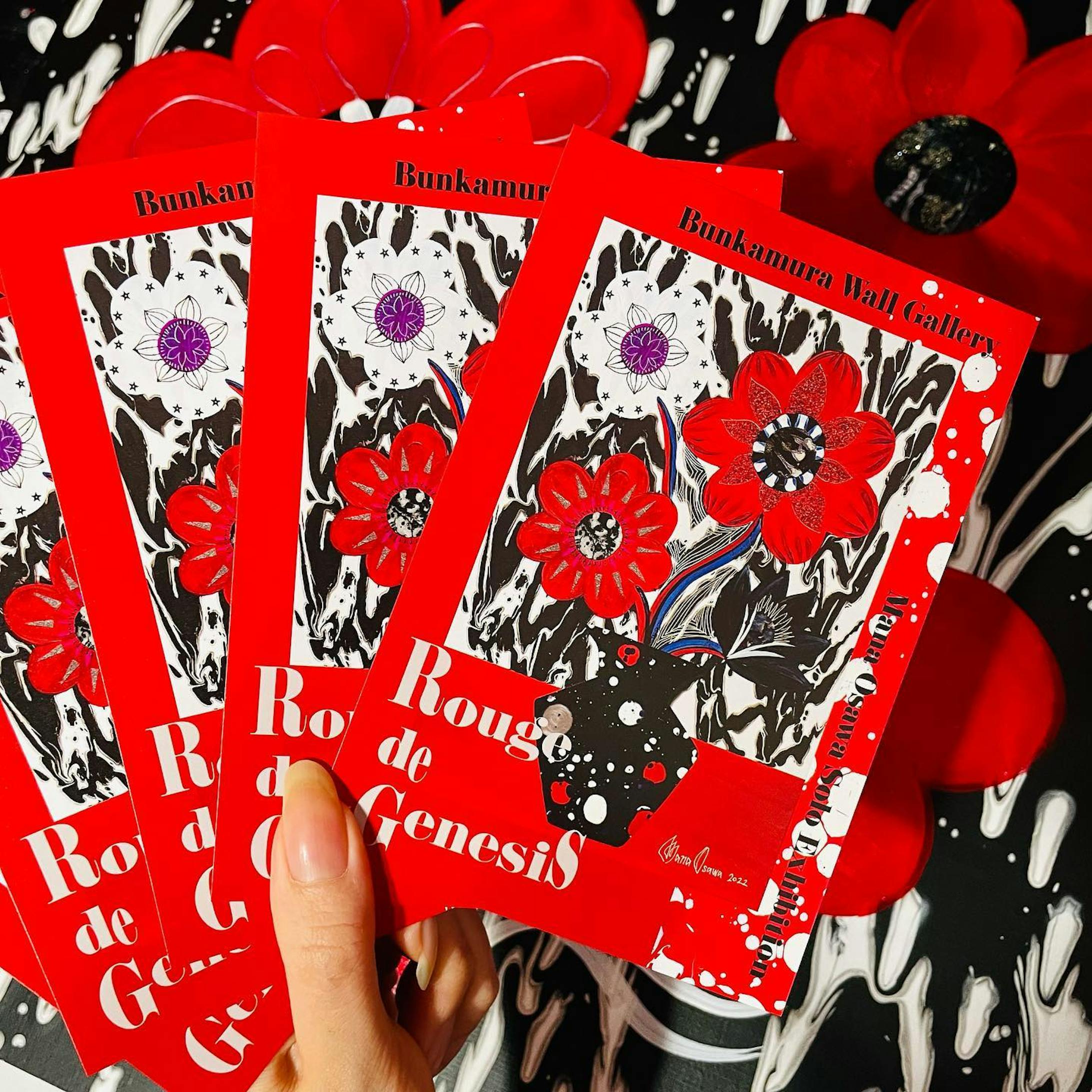 個展のDMハガキ完成！Bunkamuraで配置されてますのでお近くにお立ち寄りの際は是非もらってくださいね😆また、希望者にはハガキ郵送するのでお気軽にご連絡ください♪ 大沢愛個展「Rouge ...